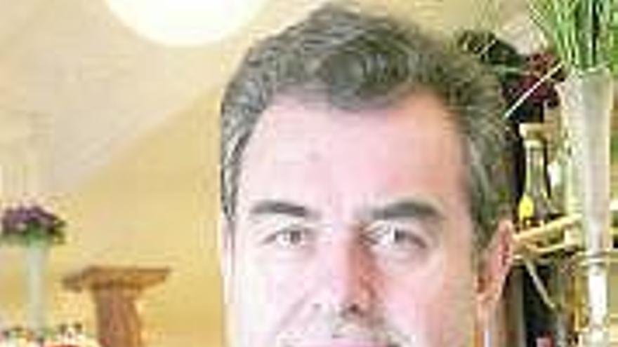 «El oficio de periodista me ayudó a contar lo que quería con precisión ...