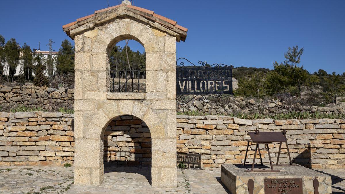 Turismo familiar y ‘motero’ descubre los ‘minipueblos’ de la Ruta 99 - El Periódico Mediterráneo