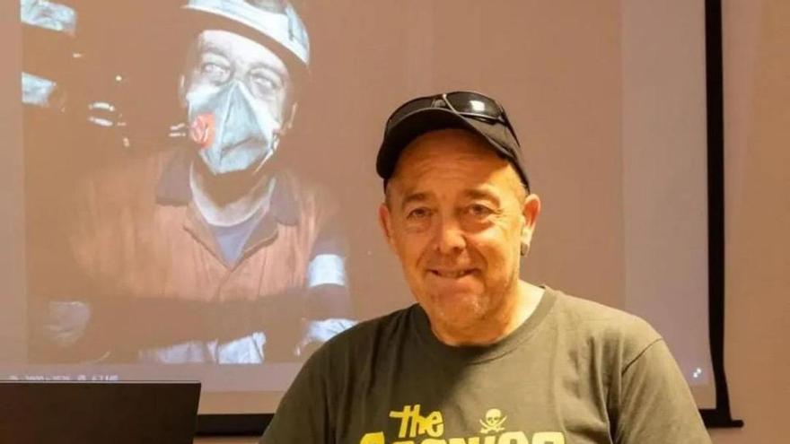 Miki López repasa en el Marítimo la labor de los fotoperiodistas