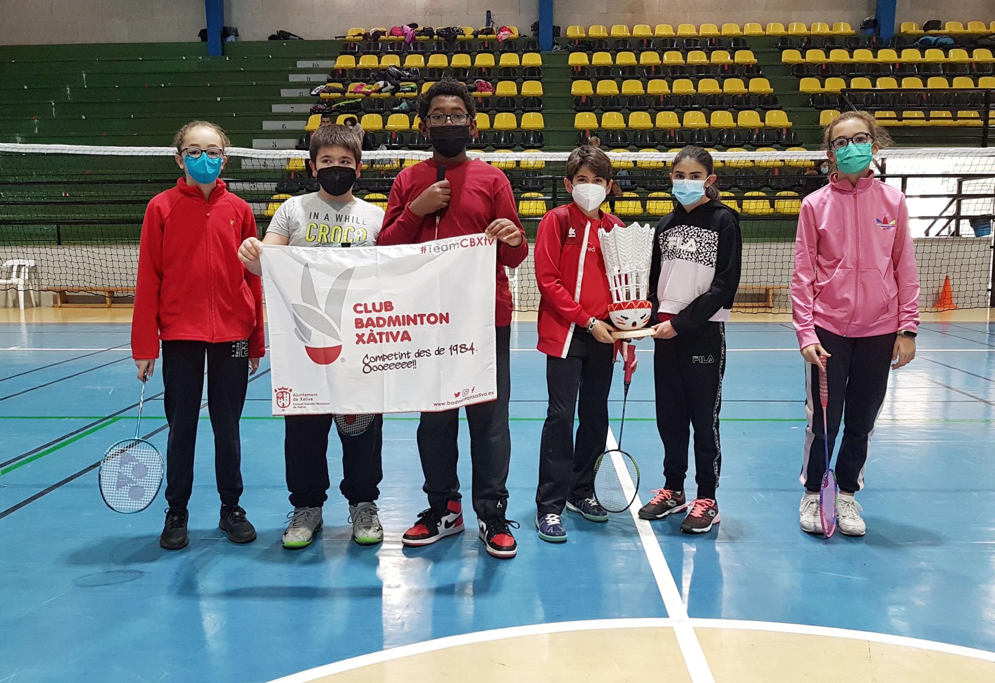 El Club Bádminton Xàtiva-Caixa Popular cierra la fase de grupo con dos ...