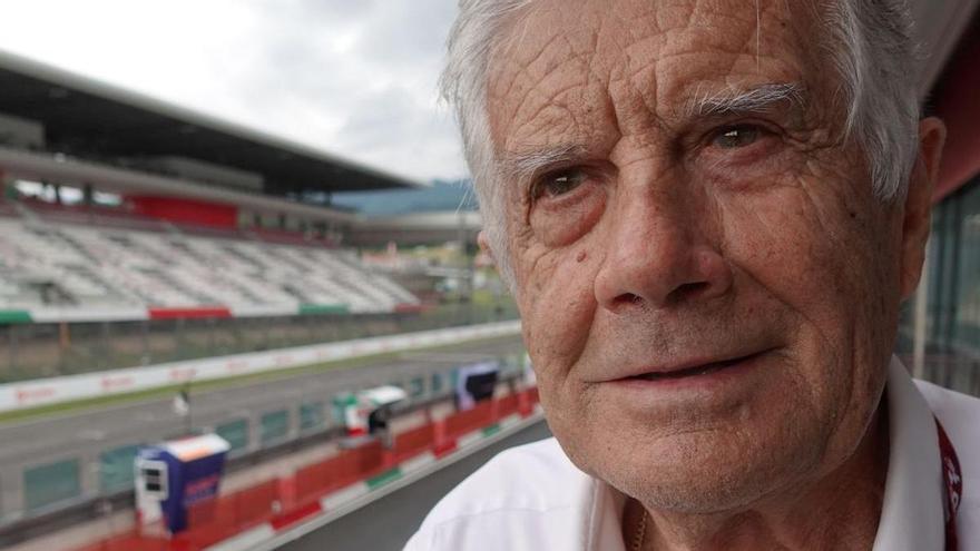 Giacomo Agostini: "Márquez és pur xou, et fa aixecar del sofà a cada volta"