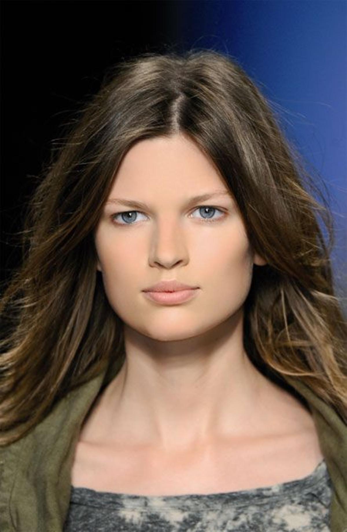 Lo último en maquillaje - Woman