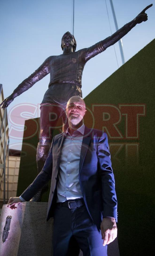 Fotos | Inauguración de la estatua dedicada a Johan Cruyff