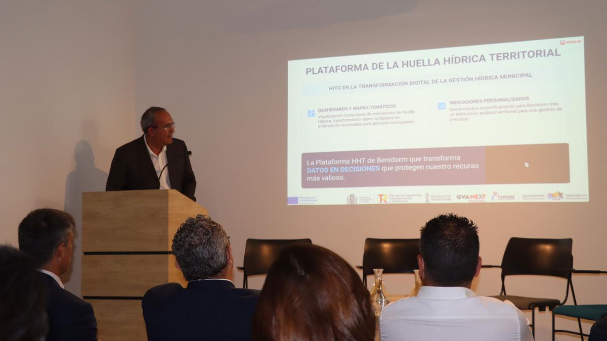 Benidorm mide por primera vez su huella hídrica y aspira a reducirla un ...
