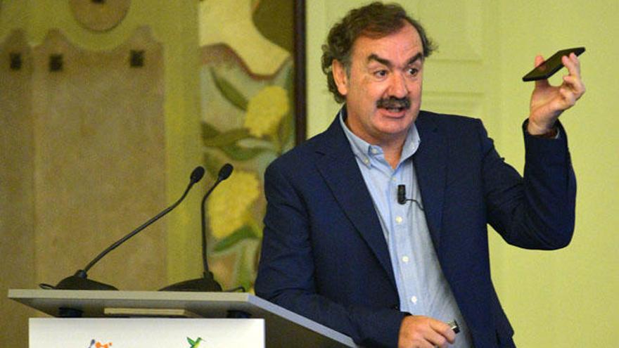 Collado: "Para que un negocio funcione, lo primero es adaptar su oferta ...