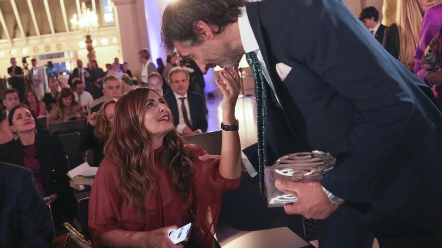 El nuevo refugio de Nuria Roca (54 años) y Juan del Val (55) en un ...