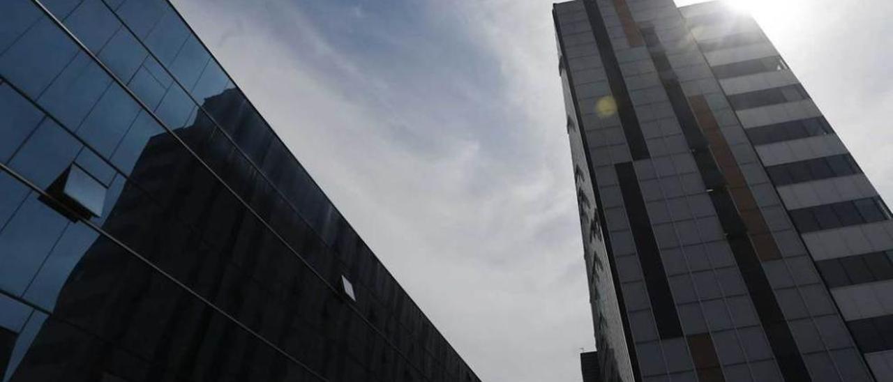 El HUCA encara un trimestre decisivo para plantilla y pacientes - La ...