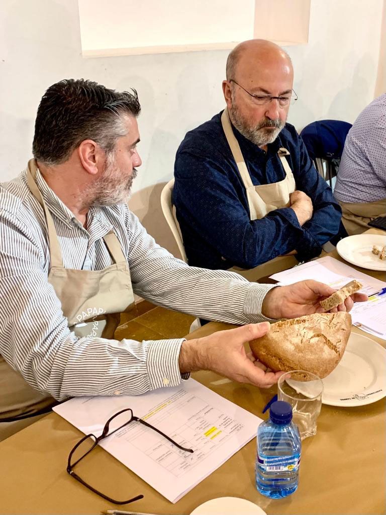 El Forn Can Nadal de Campos elabora el mejor pan moreno de Mallorca ...