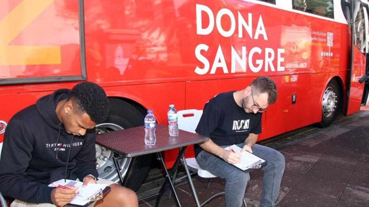 DONACION CANARIAS | Hemodonación continúa promocionando la donación de sangre en el Archipiélago ...