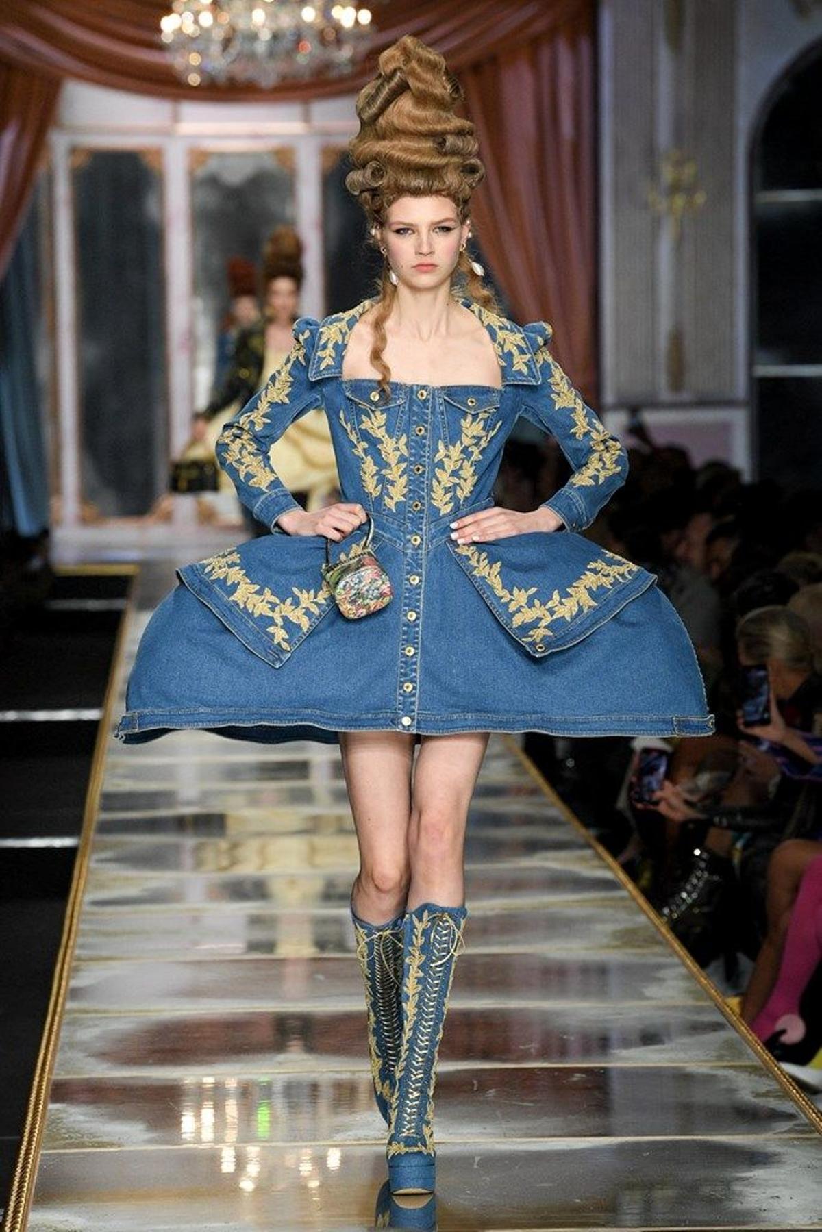 Moschino - Milán - Mujer - Otoño-Invierno 2020-2021 - Woman