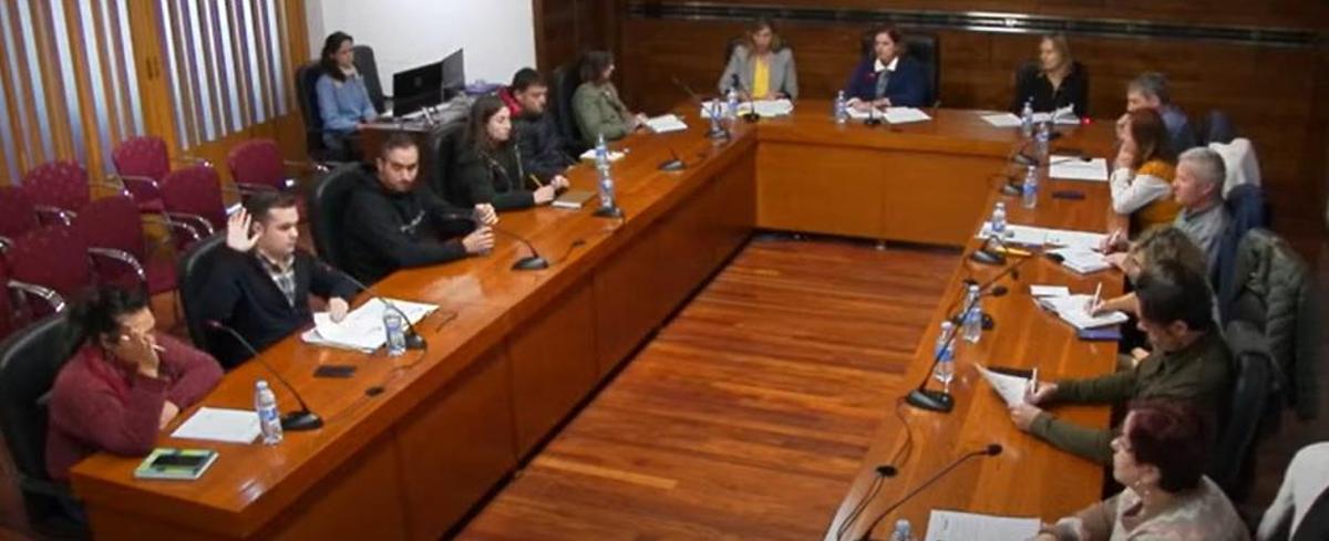 Sorpresa en el pleno de Tineo: Vox, socio de gobierno con el PP ...