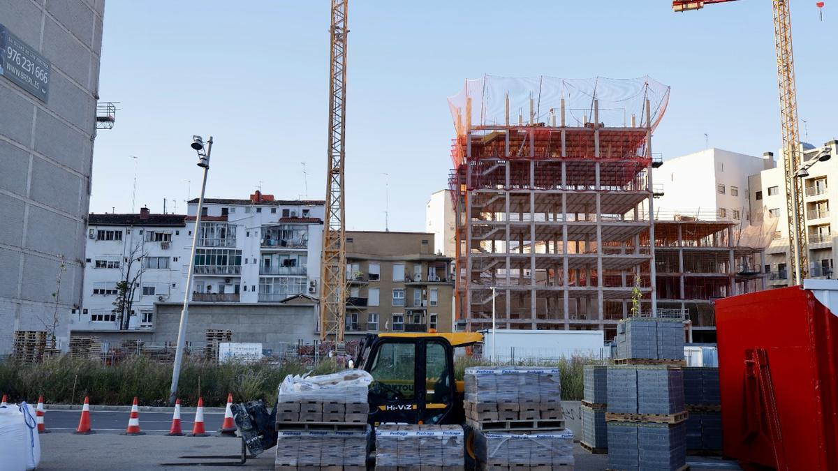 VIVIENDA EN ZARAGOZA | Desde 300.000 euros y subiendo: este es el precio de los pisos de lujo en ...