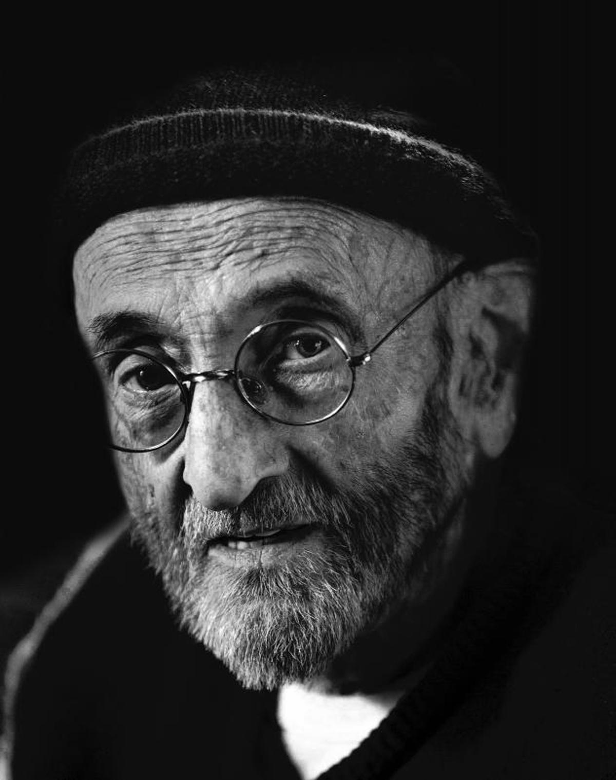 Álvaro Pombo: «En lugar de un padre nuestro he escrito una novela»