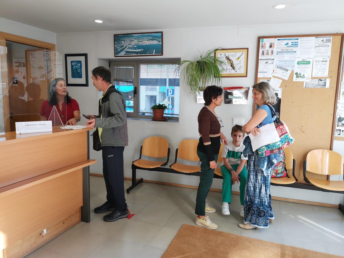 El curso arranca en Cangas sin comedor en los cuatro colegios en ...