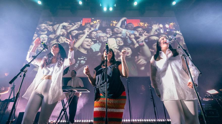 Gira Baiuca 2025: La «posfoliada» de Baiuca arrasa en la primera de sus ...