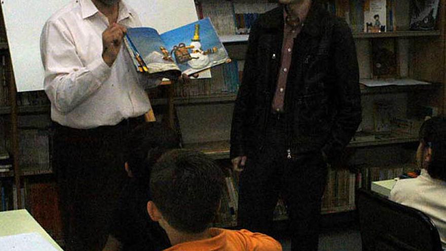 Máis aló dos libros