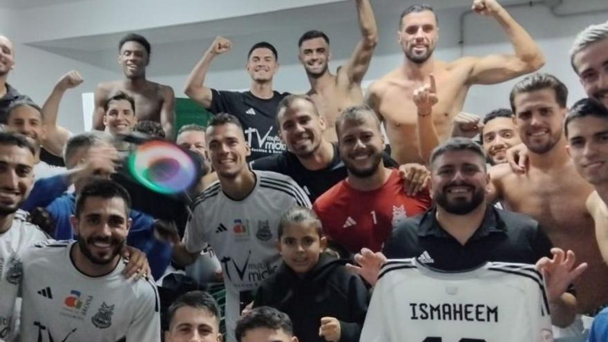 FÚTBOL | El Ibarra se mete en la lucha por el ascenso