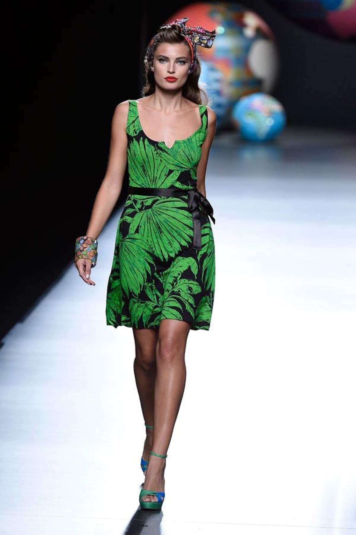 Desigual nos adentra en un viaje por la moda - Woman