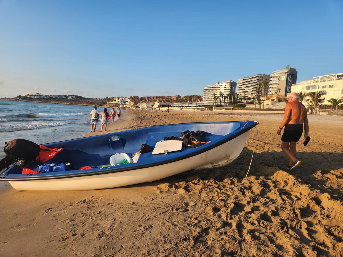Llega una patera a la playa de San Juan