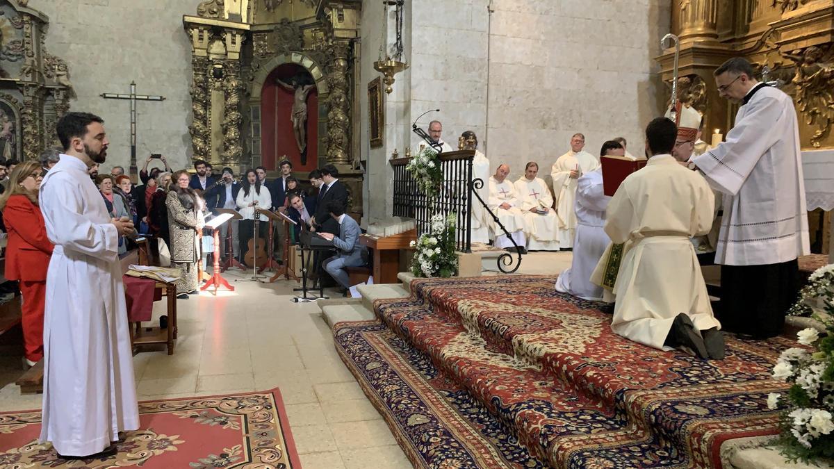 Fuentesaúco arropa a Javier Prieto como nuevo diácono de la diócesis de ...