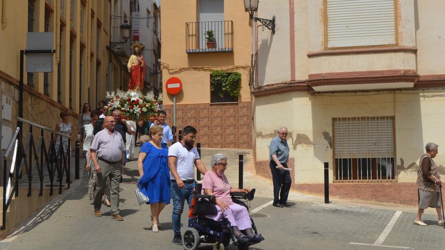 El Sagrado Corazón recorre las calles de l'Alcora - El Periódico ...