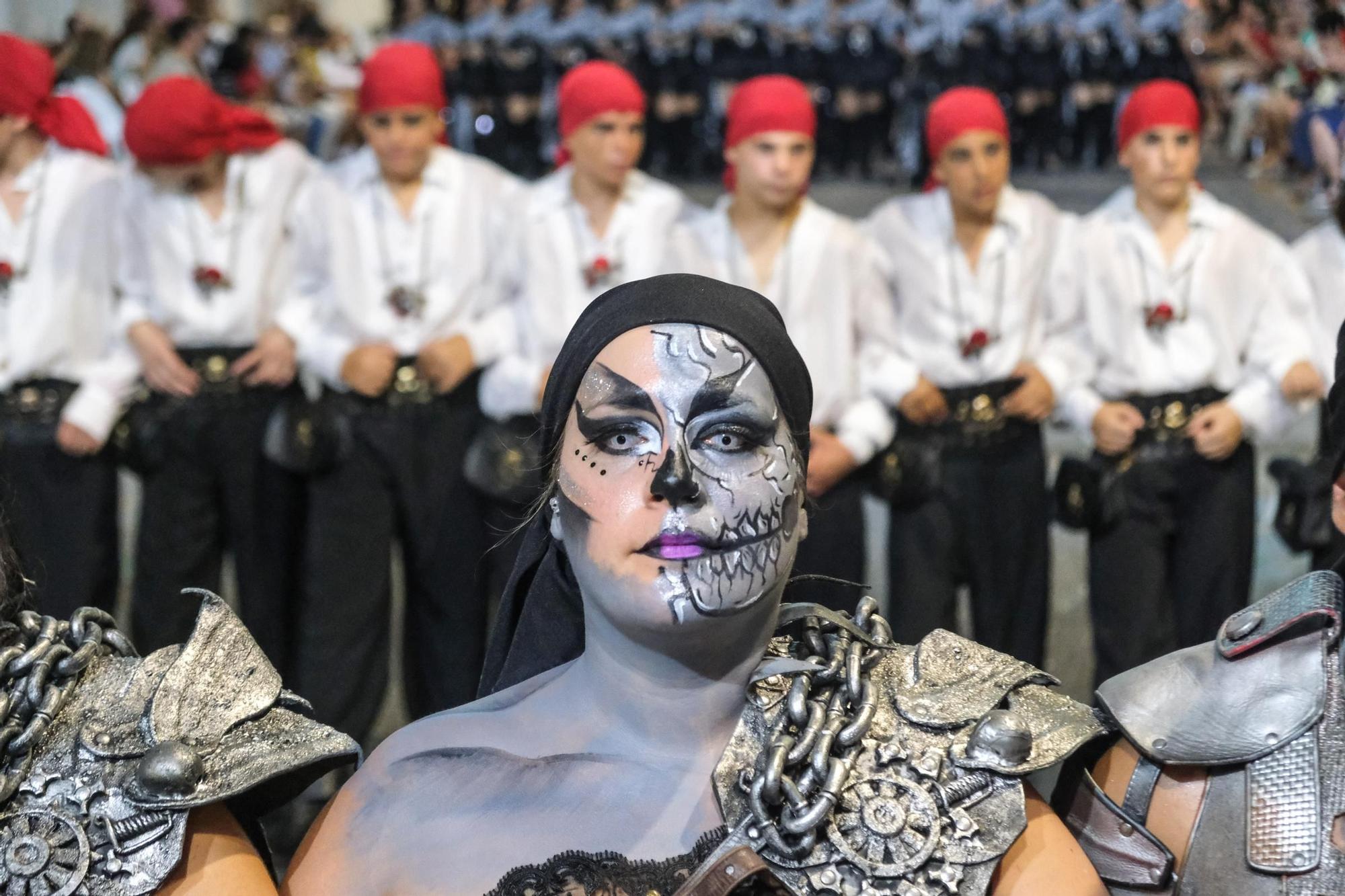Así ha sido la Entrada Mora de las fiestas de Moros y Cristianos de Novelda