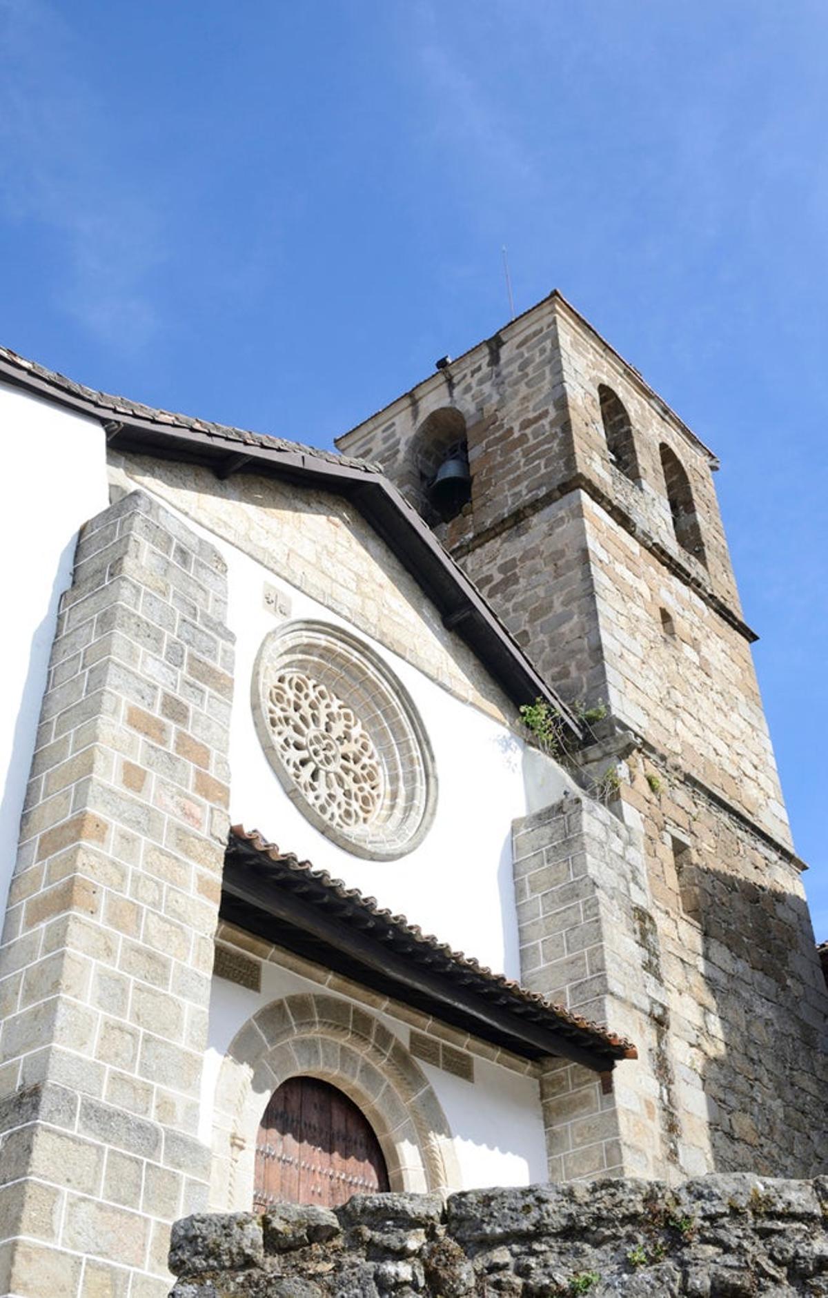 Candelario, el pueblo salmantino de las regaderas y las batipuertas