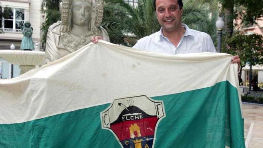 Robi entrega el relevo