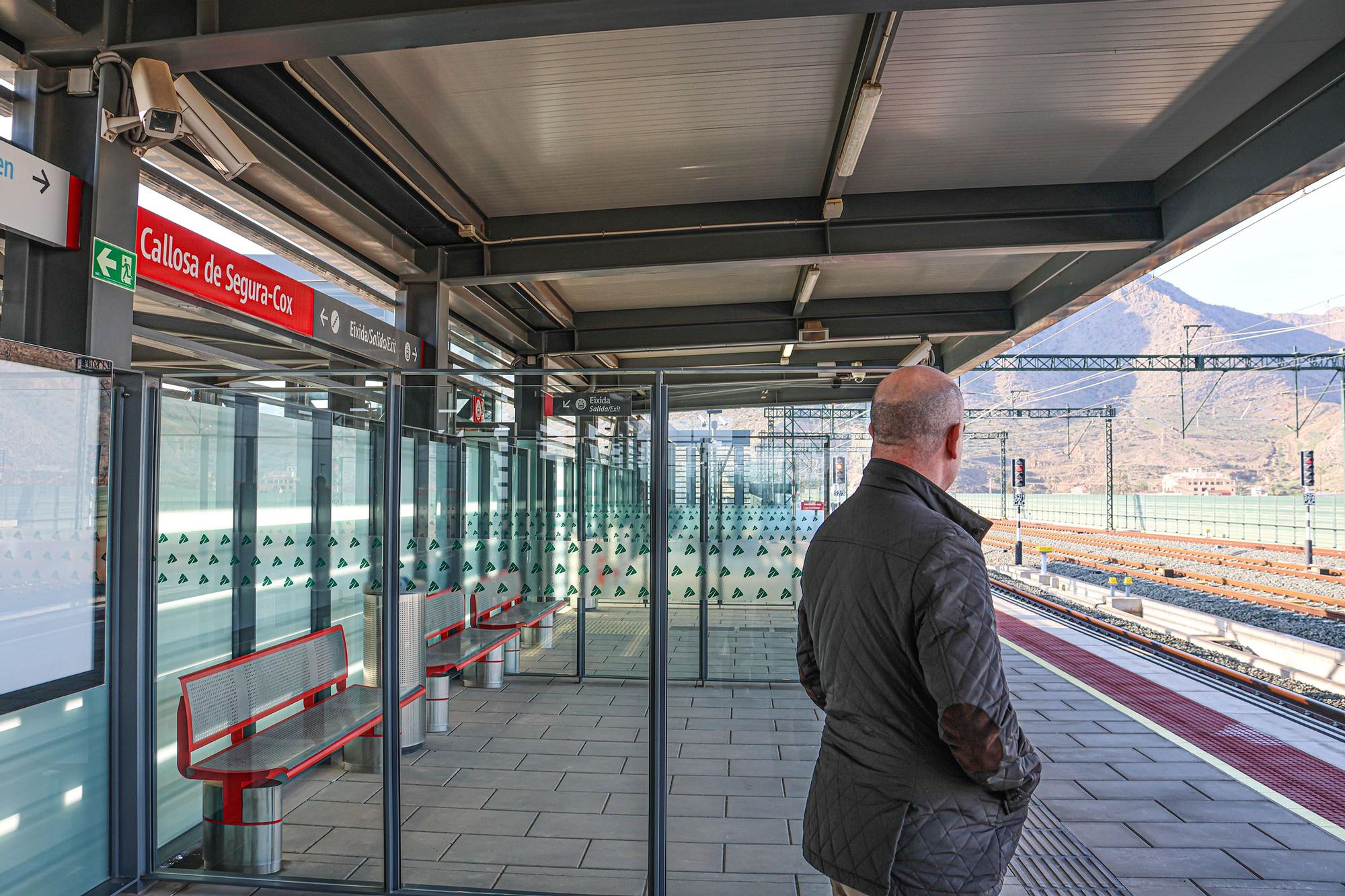 Los primeros trenes Avant llegan a la estación Callosa-Cox al cabo de ...