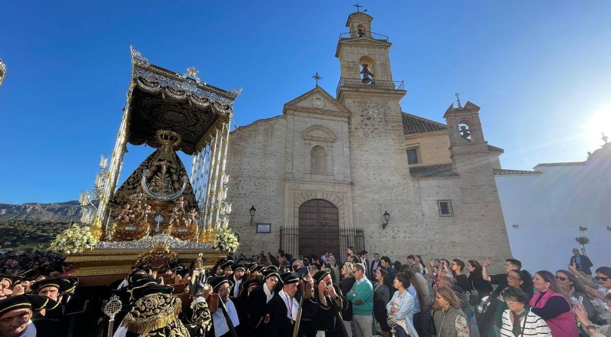 Viernes Santo de Paz, Socorro y Soledad en Antequera - La opinión de Málaga