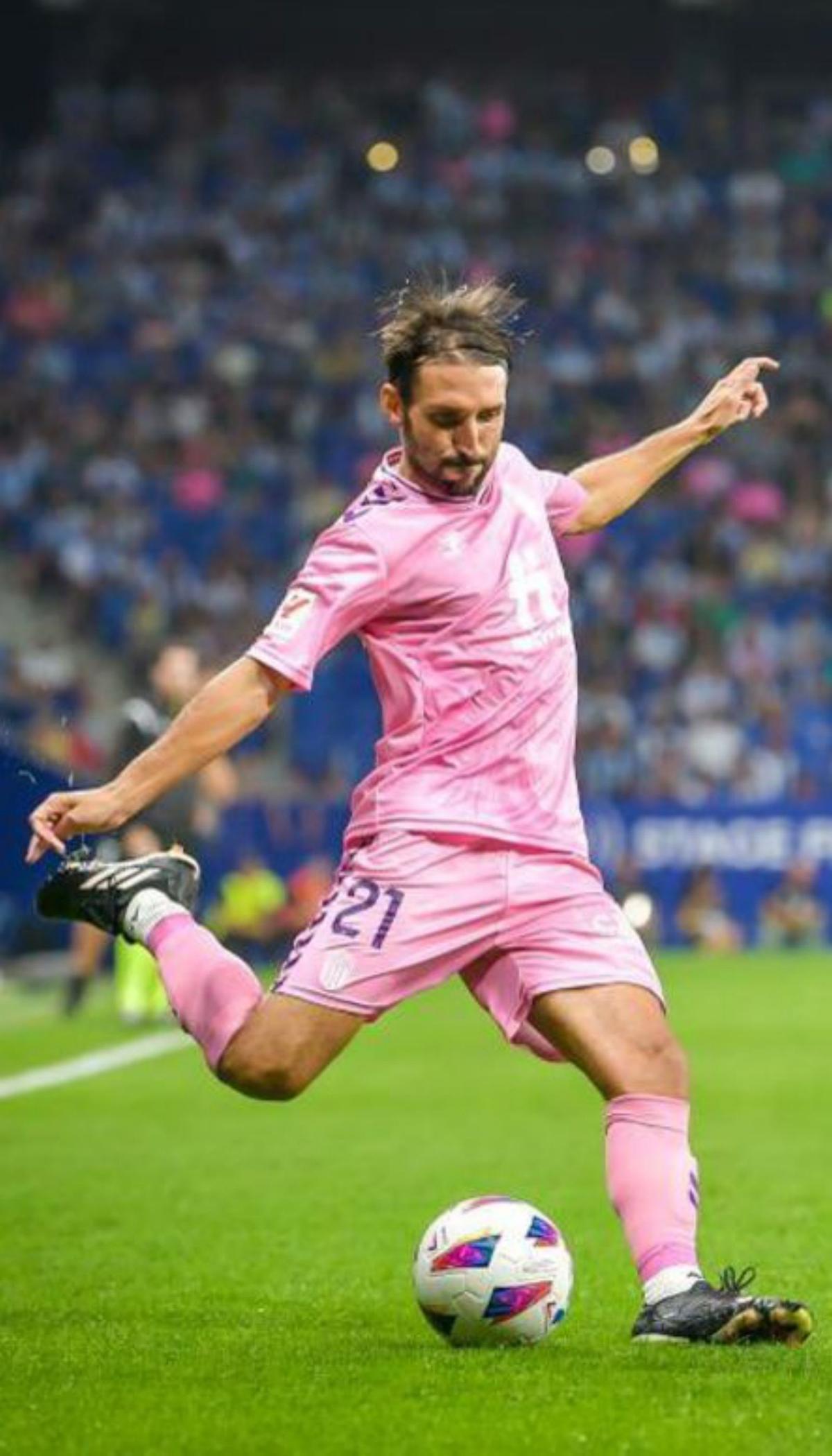 Álex Bernal elogia al Oviedo, "de los equipos con mejor racha"
