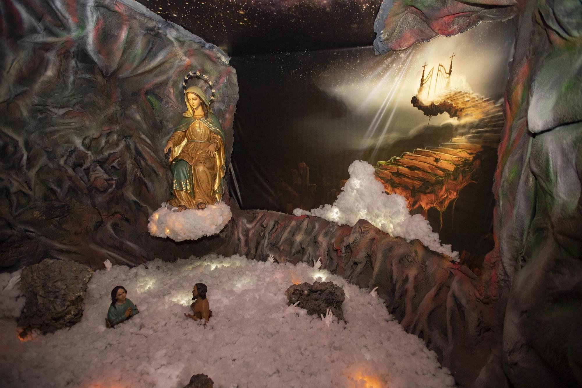 La otra Semana Santa: las imágenes más impactantes de los doseles de Alzira