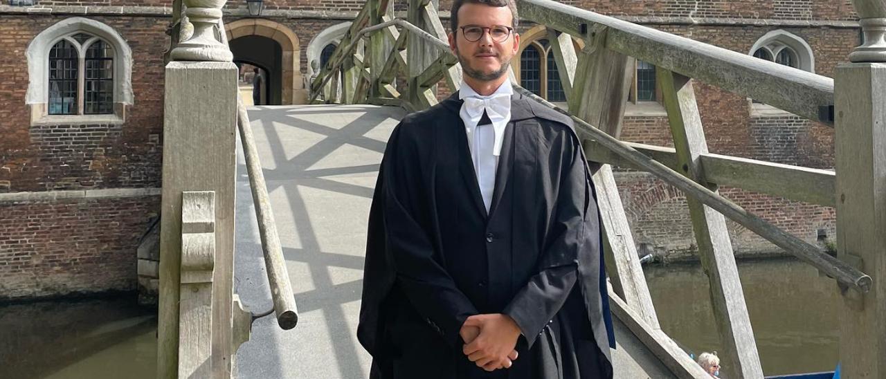 Luis Adán Saavedra: «Nunca pensé que daría clases con 22 años en la ...