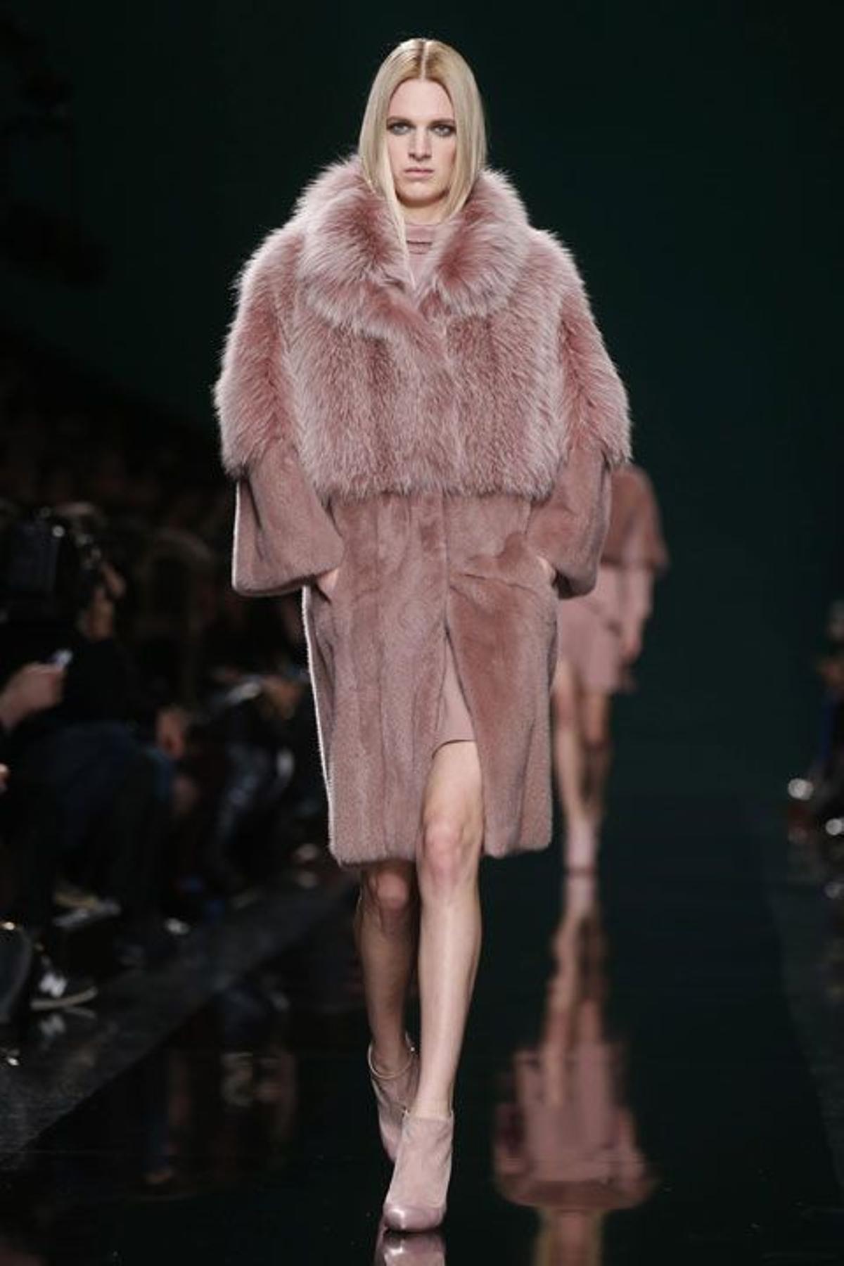 Elie Saab, opulencia dark - Woman