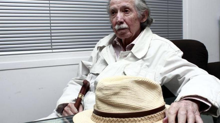 Fallece el dramaturgo murciano Julio Navarro Carbonell