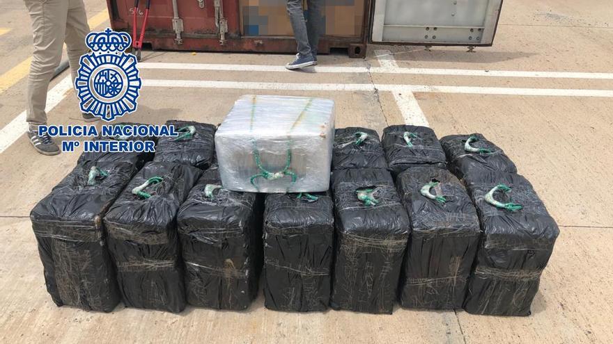 Intervienen 450 kilos de cocaína ocultos en un contenedor con destino València en el puerto de ...