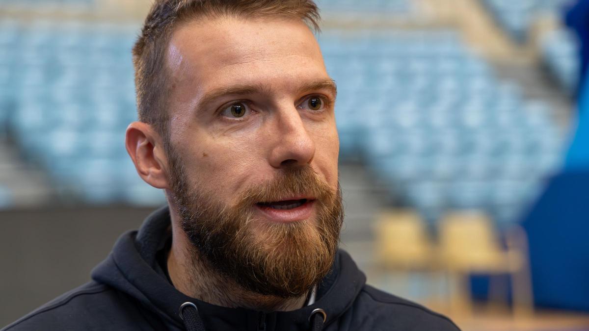 ENTREVISTA MONBUS OBRADOIRO | Ricardo Rey: «Formar parte del Obradoiro ...