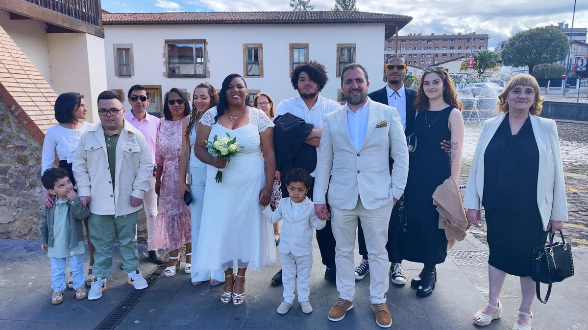 BODAS EN ASTURIAS | Sábado de bodas en Siero, con enlace civil en la ...