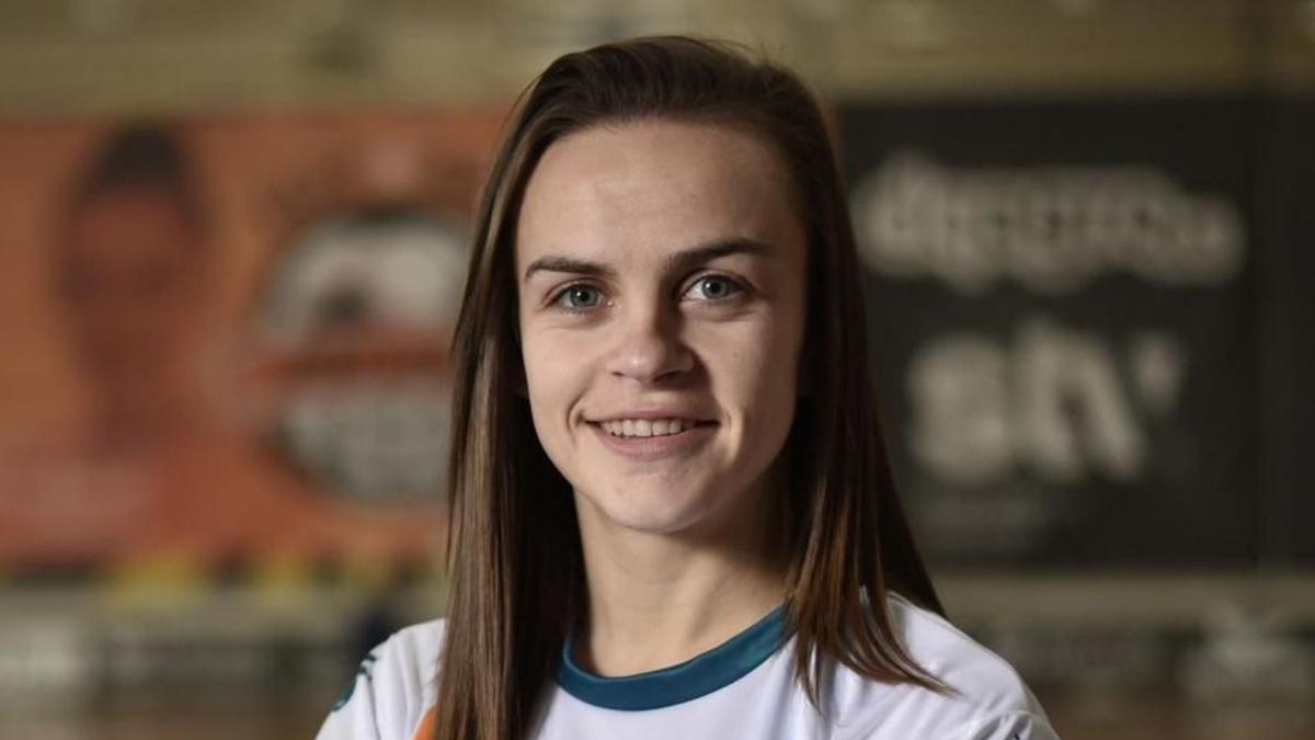 Mayte Mateo renueva un año más con el STV Roldán - La Opinión de Murcia