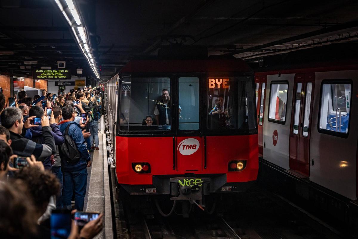 Barcelona retira el último metro con amianto