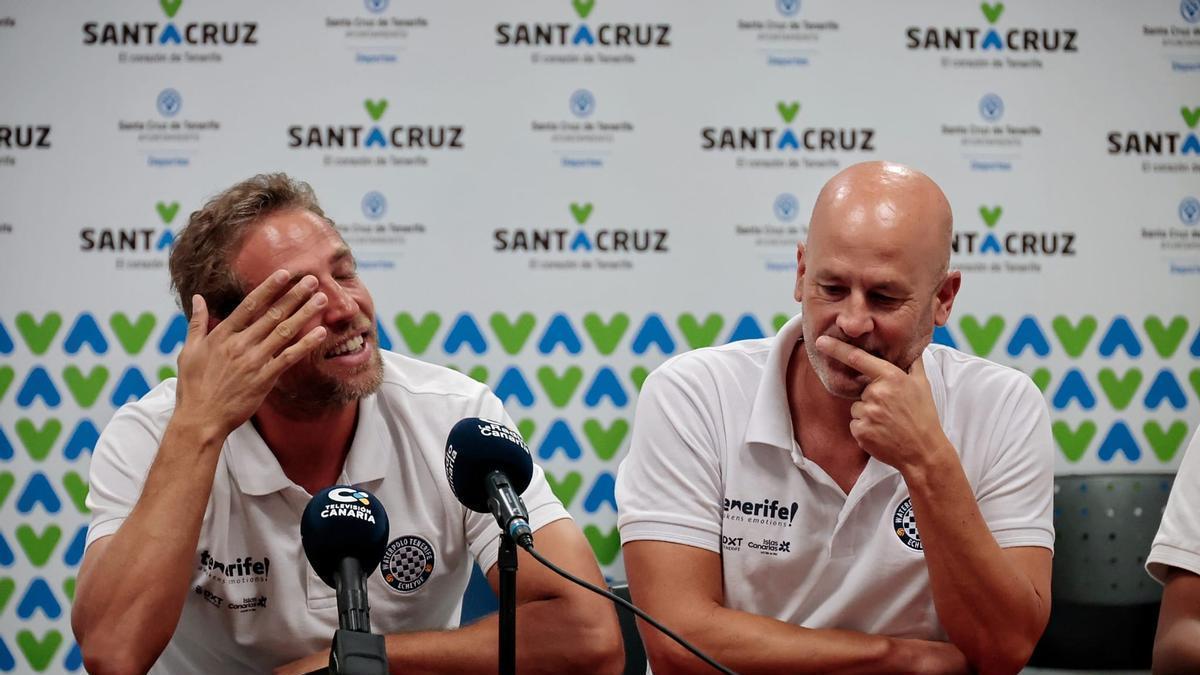 Albert Español, emocionado en su adiós al CN Echeyde: "Este club me ha ...