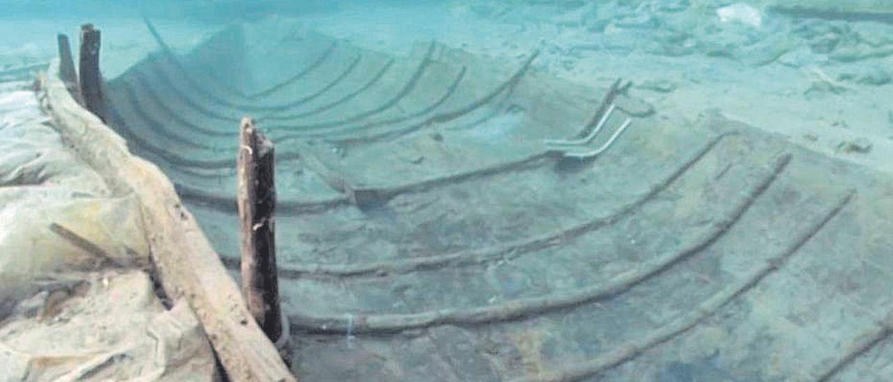 ¿Se debe quedar el barco fenicio en Mazarrón?