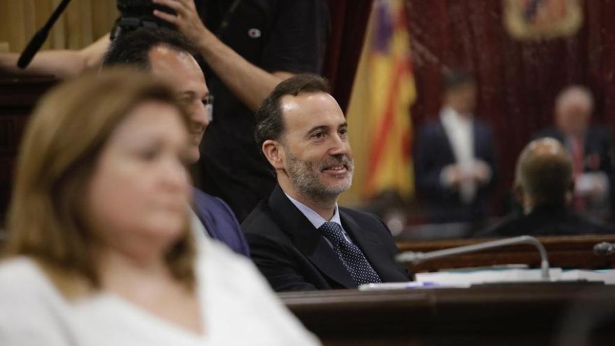 Gabriel Le Senne tras ser proclamado presidente del Parlament: Gabriel Le Senne tras ser proclamado presidente del Parlament: