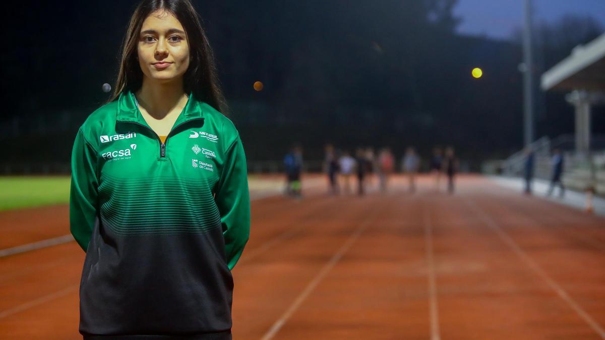 La cambadesa Celia Castro se corona en la pista de Sabadell