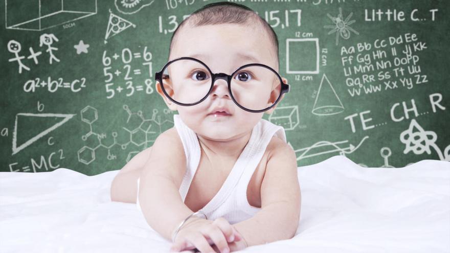 Así evoluciona la vista de los bebés, paso a paso