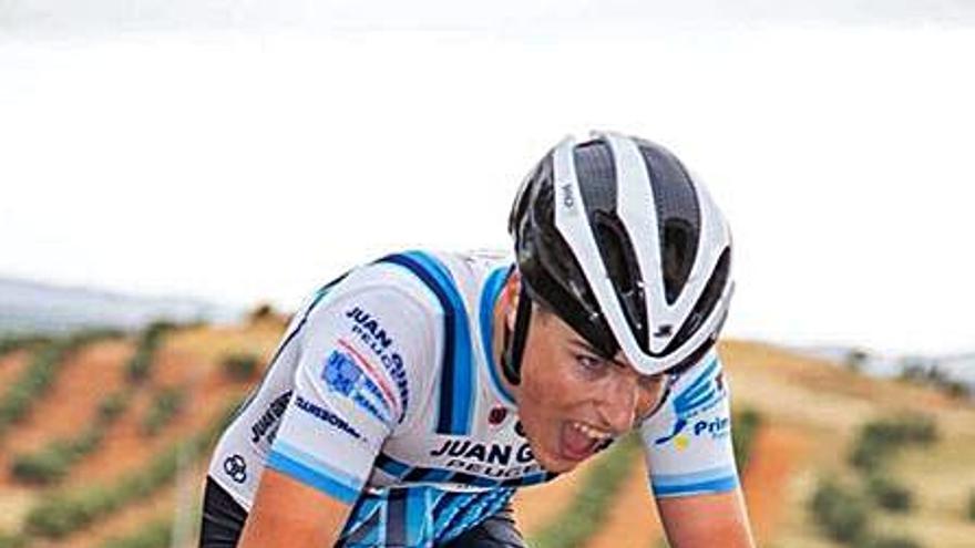 El carcerino Álex Grau gana una etapa en la Vuelta a Valdepeñas