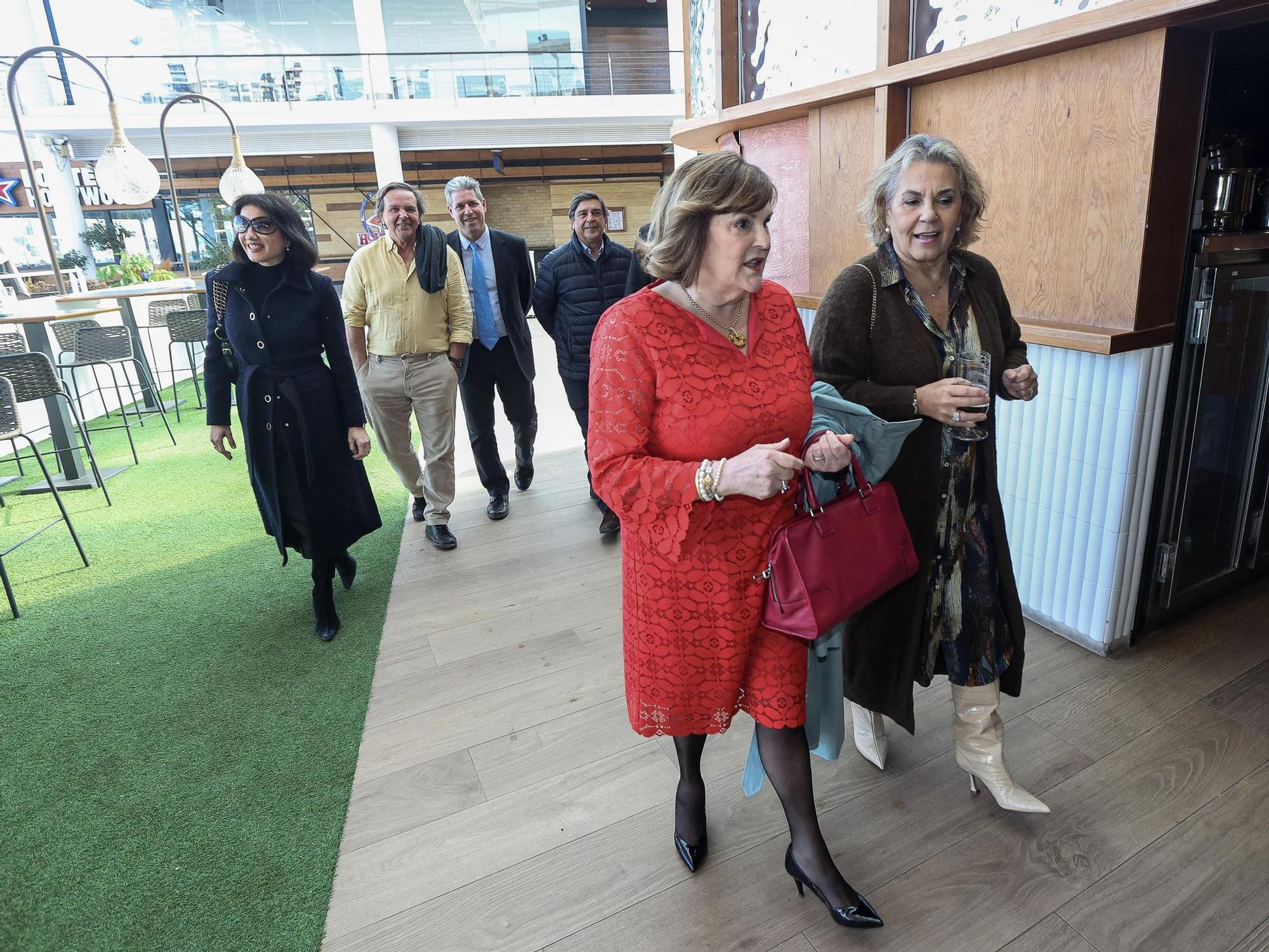 Comida de despedida de la Magistrada Monserrat Navarro en el ...