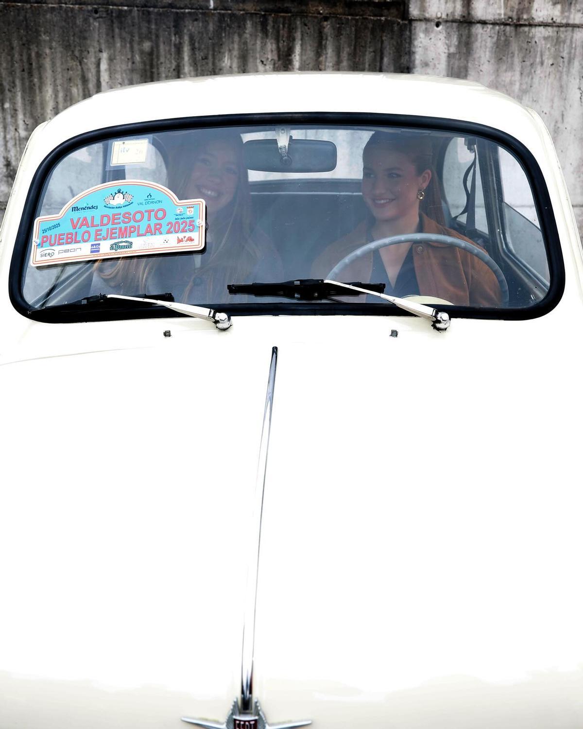 La historia del Seat 600 que cautivó en Valdesoto a las hijas de los ...