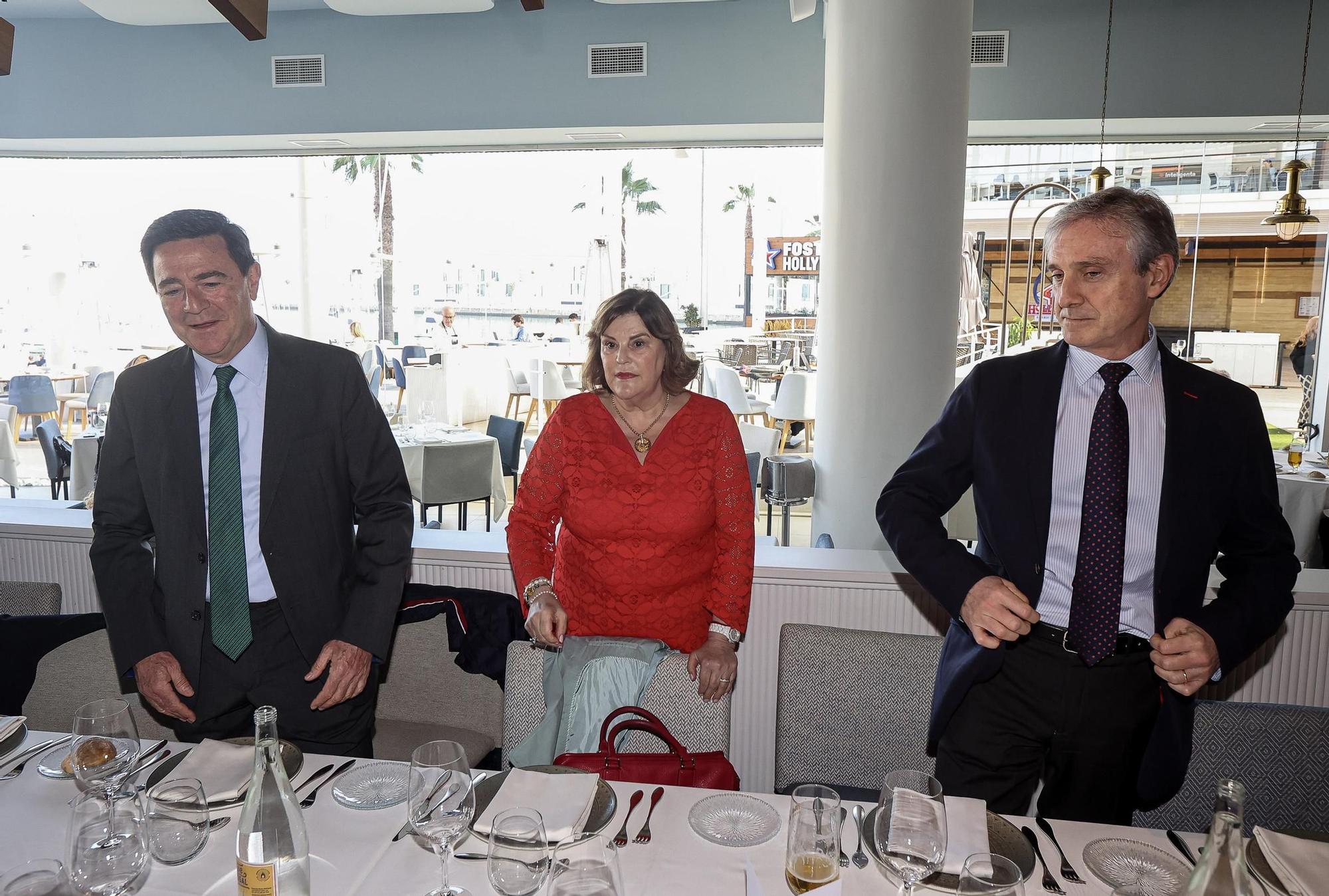 Comida de despedida de la Magistrada Monserrat Navarro en el ...