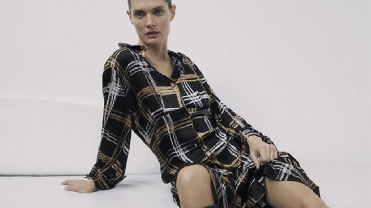 Si aún no tienes las botas engomadas de Zara, atenta a la nueva ...